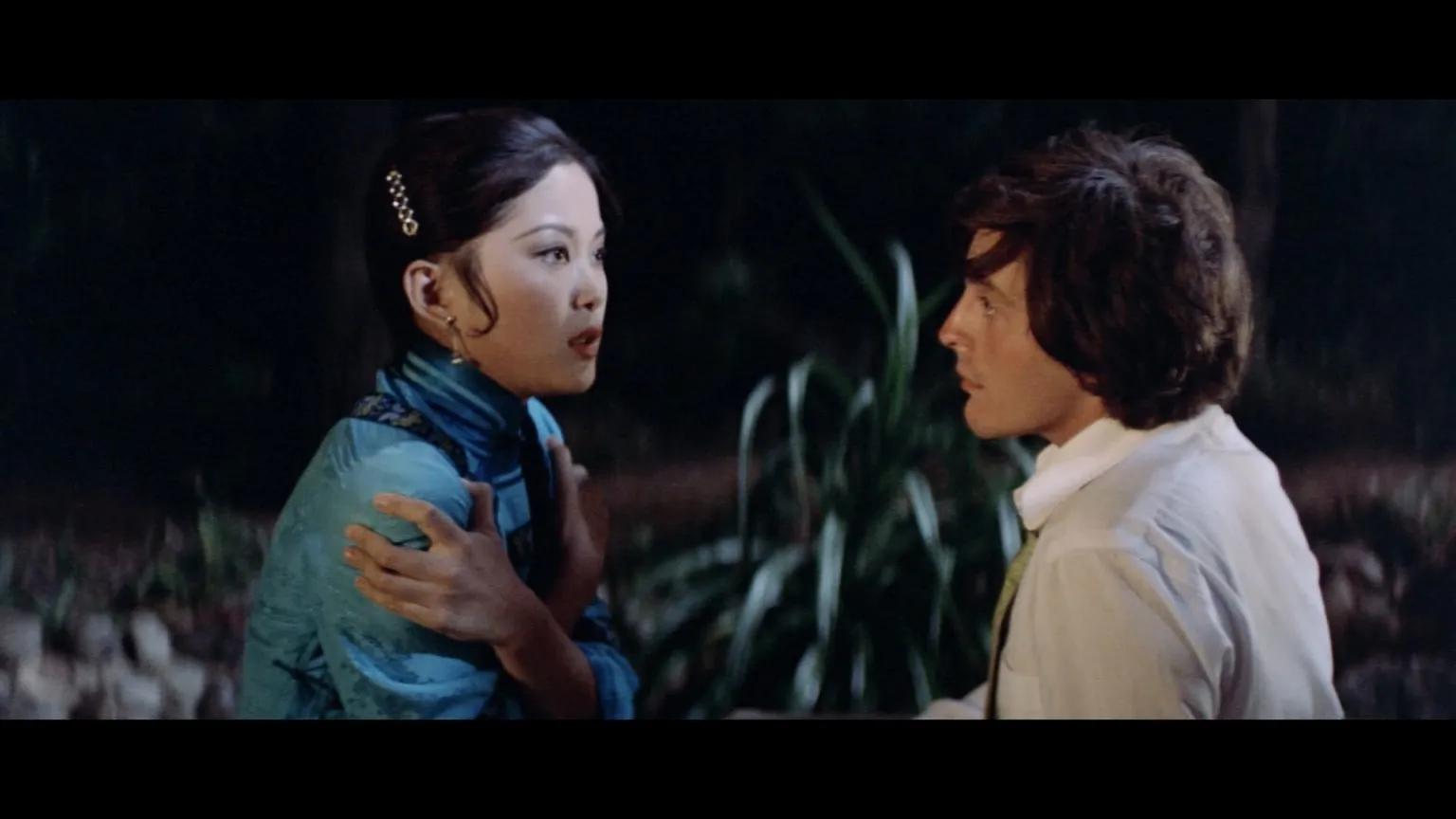 Gallery: The Legend of the 7 Golden Vampires (Scream Factory Blu-ray ...